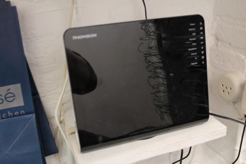 THOMSON kabel modem (Kavel nr: 434476, Eindtijd : 09 May. 2015 20:30:00 ...