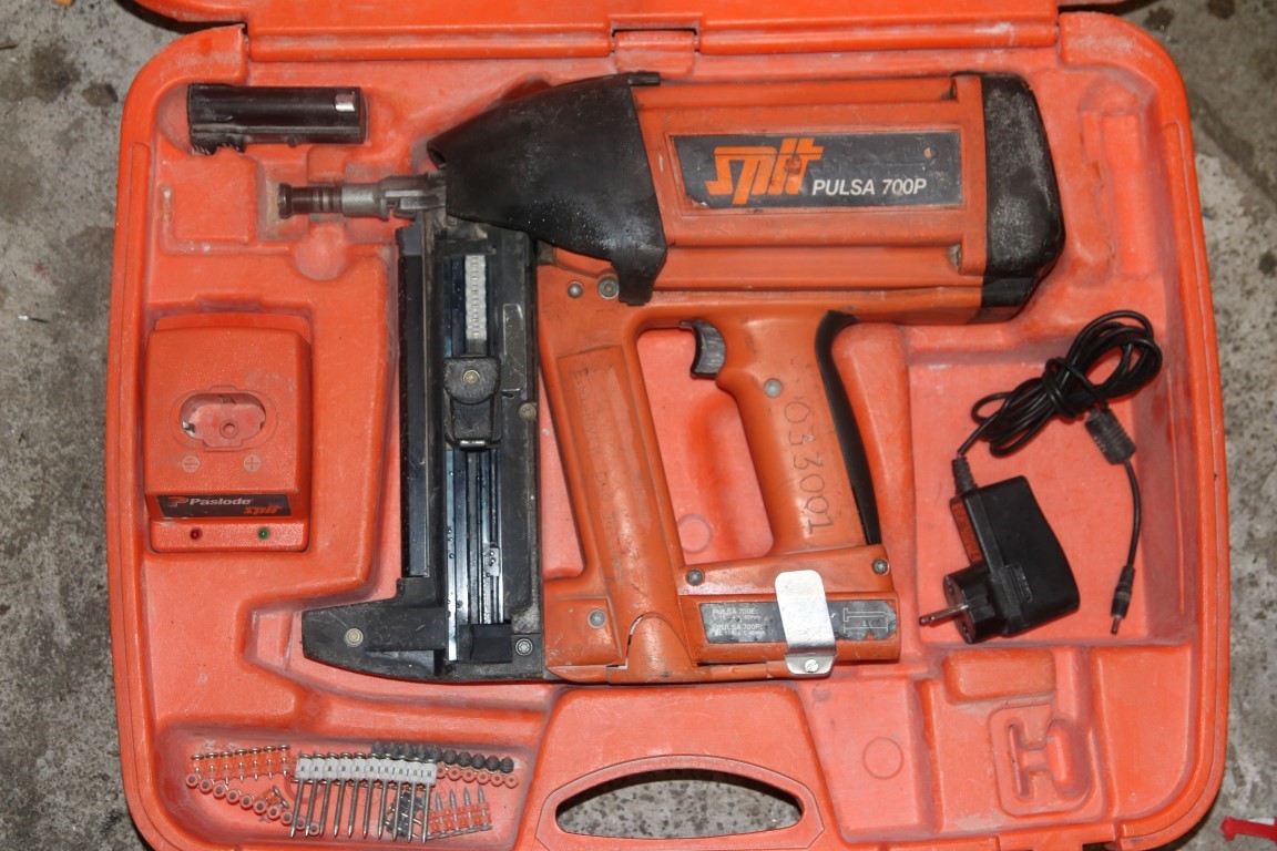 Spit pulsa 700p staal beton tacker 15-40mm (Kavel nr: 717533, Eindtijd ...