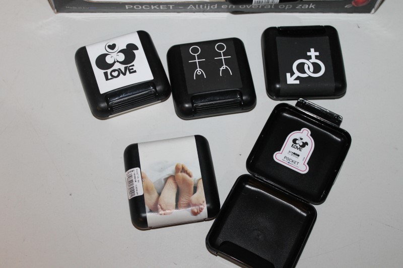 Display condoom doosjes 28 stuks in display 1 stuks (Kavel nr: 819029 ...