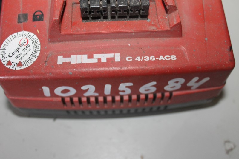 Hilti accu en div accesoires (Kavel nr: 839934, Eindtijd : 02 Sep. 2019 ...