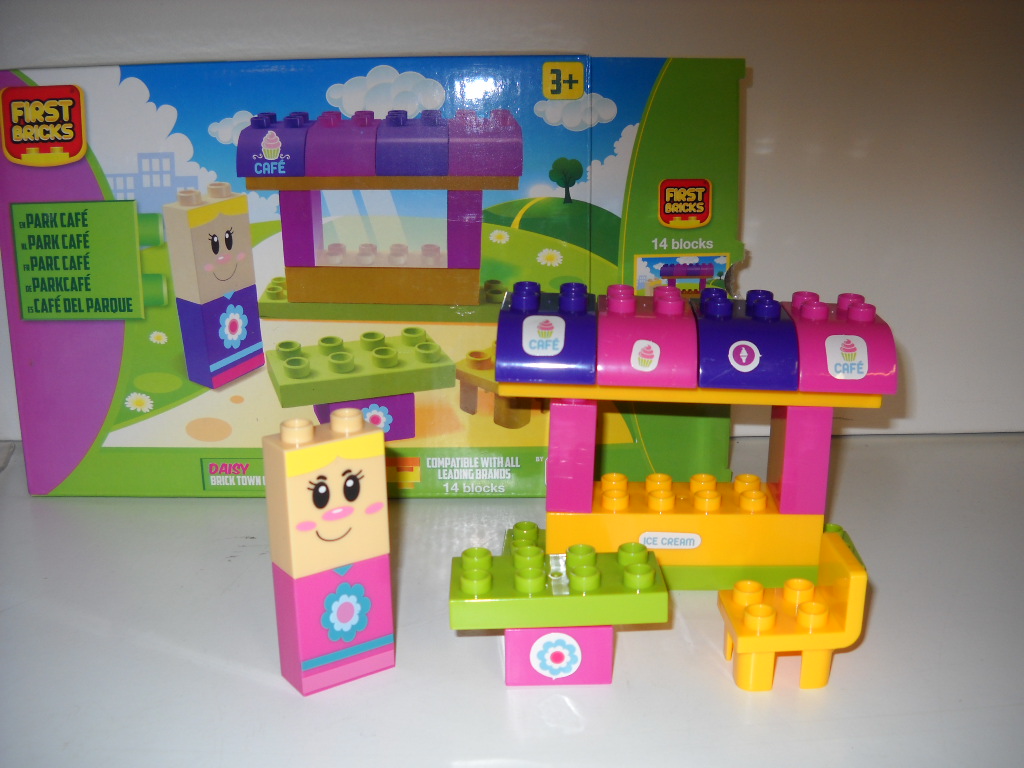 First bricks, 1 stuks 14 delig past op de bekende merken (Kavel nr ...